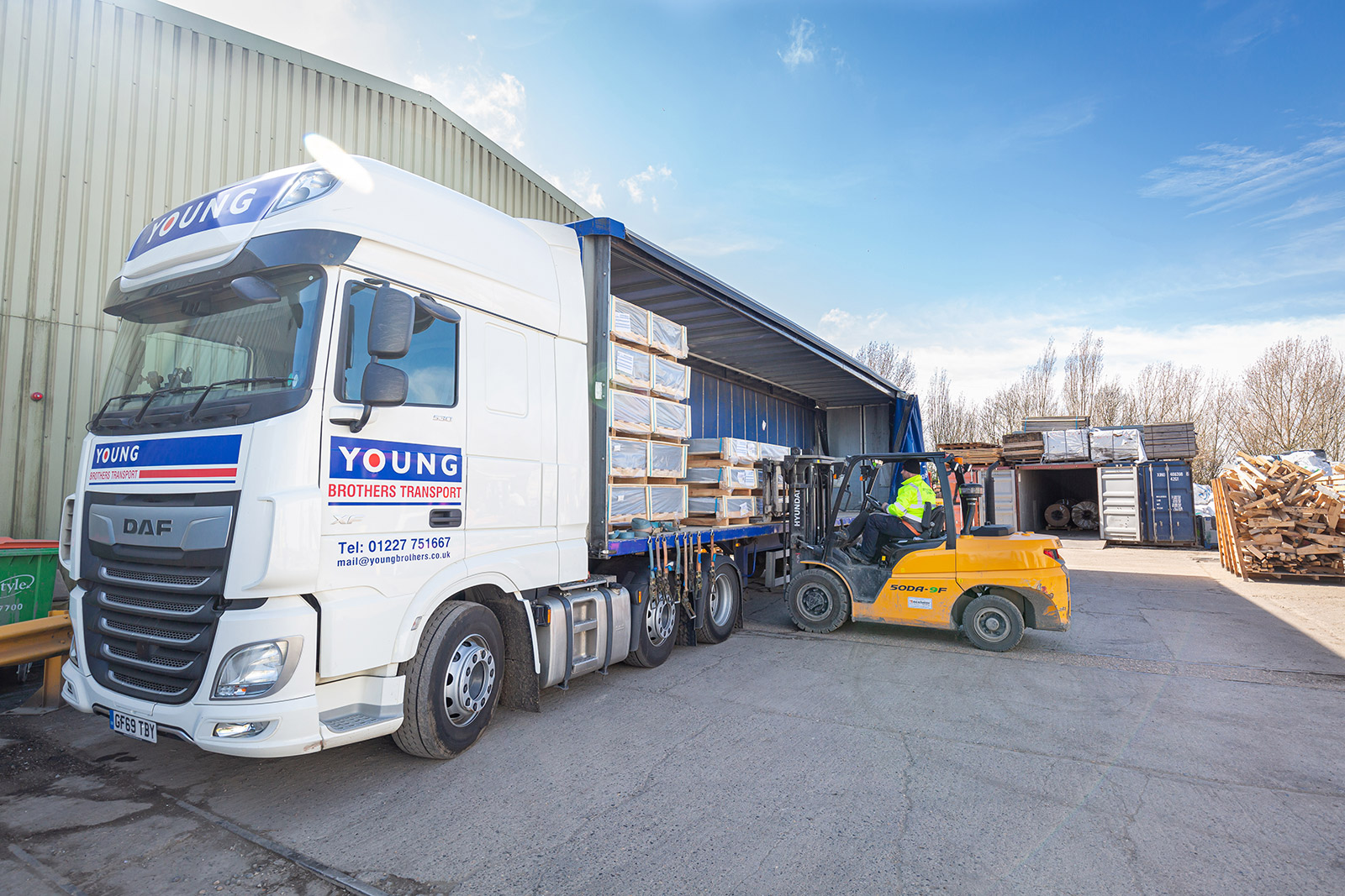 A Full Guide to Pallet Delivery- Young Brothers Transport Ltd